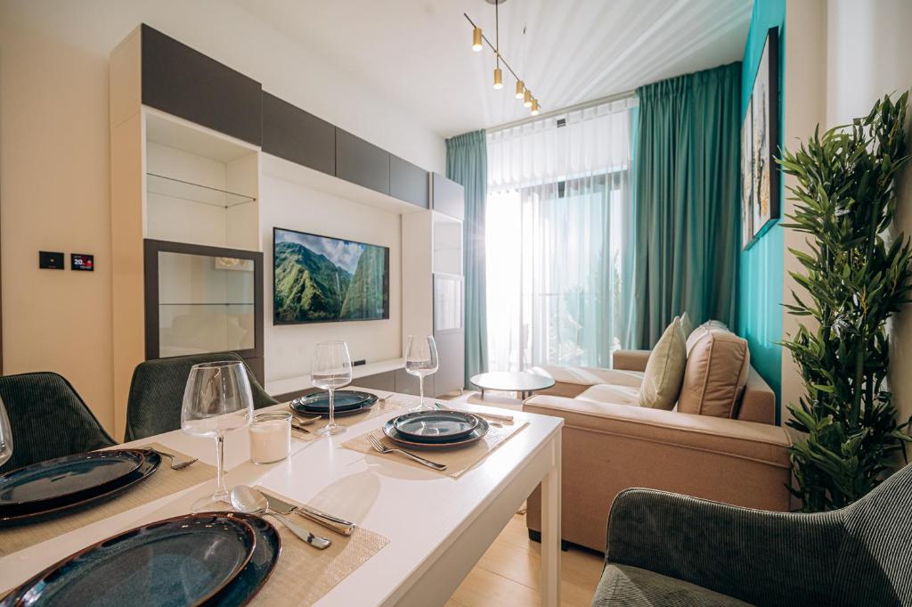 1BR Cozy and NEW brand JVC, Dubai (updated prices 2024)