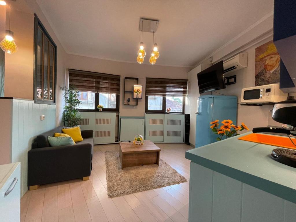 Van Gogh Studio, Bucharest (updated prices 2025)