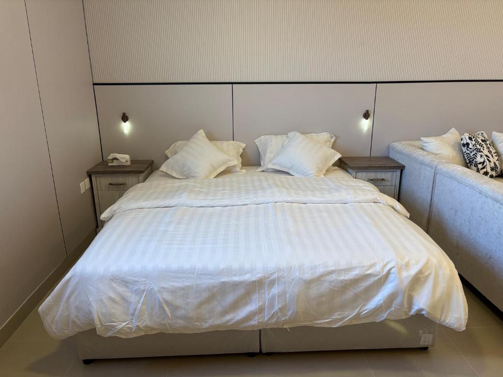 غرفة نوم انيقة, Riyadh (updated prices 2025)