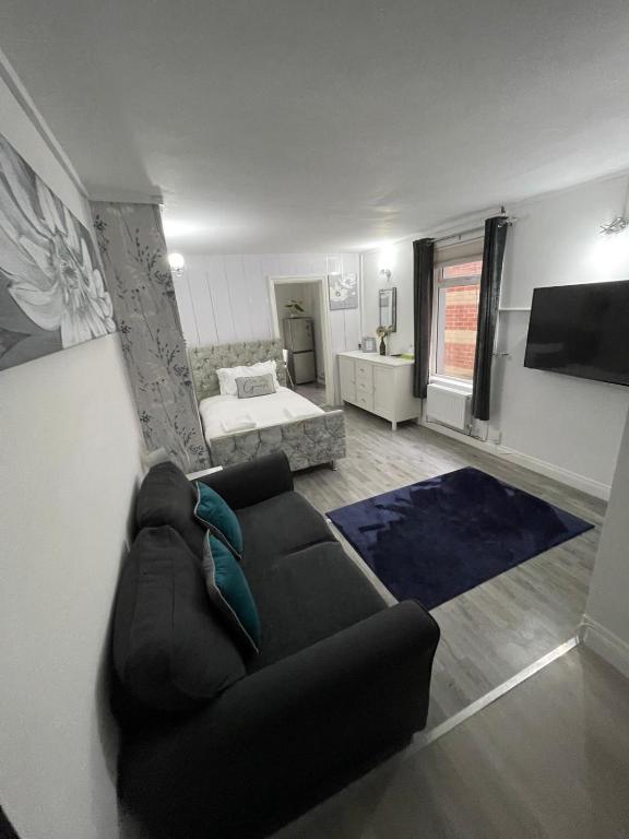 Quaint Space, 10 minutes walk from Cardiff Central, Cardiff (updated ...