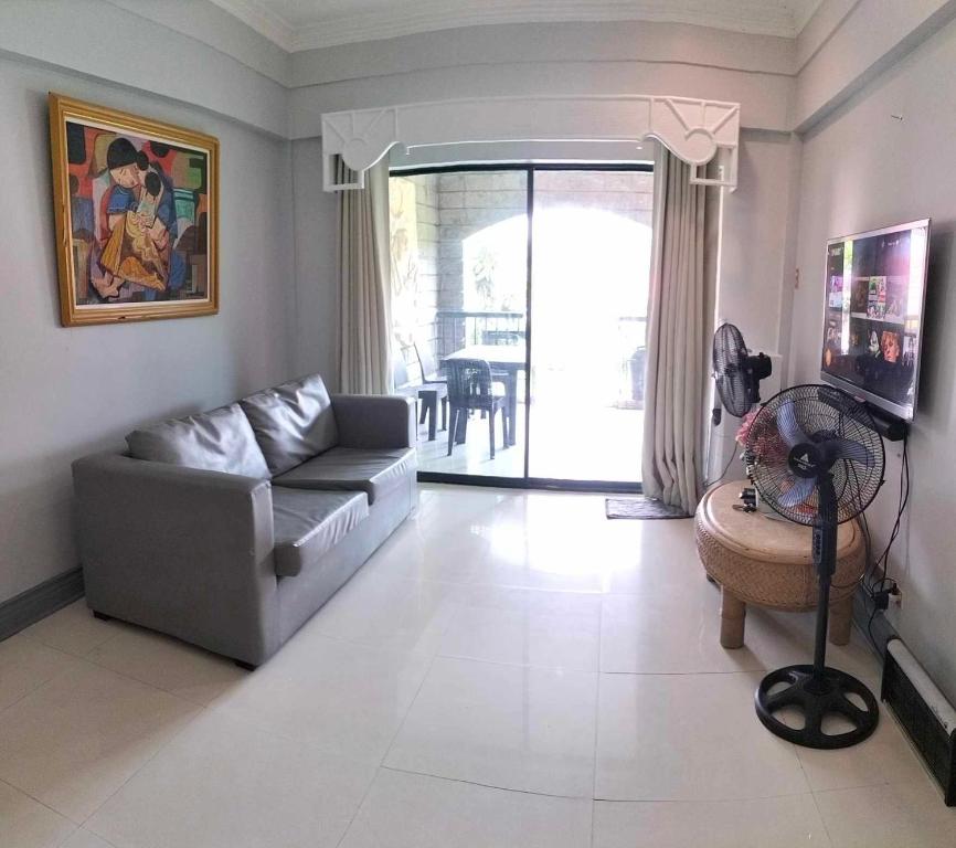 Nasugbu Resort, Beachfront Condo in Canyon Cove A1-104, Nasugbu ...