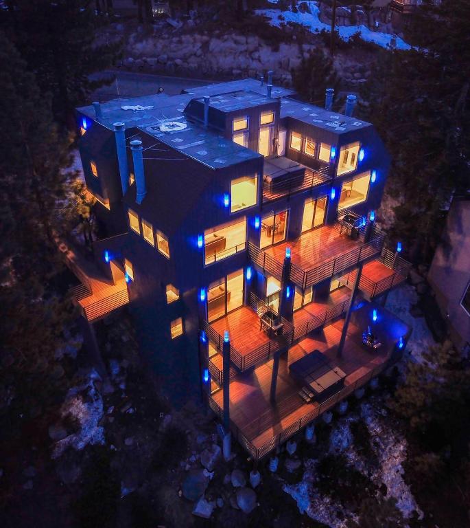 LUXE 15 Blue Diamond Lodge Lake Tahoe Hot Tub, Stateline (tarifs ...