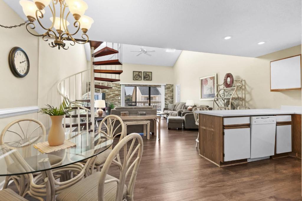 23B Golf Colony in Surfside, Myrtle Beach (updated prices 2025)