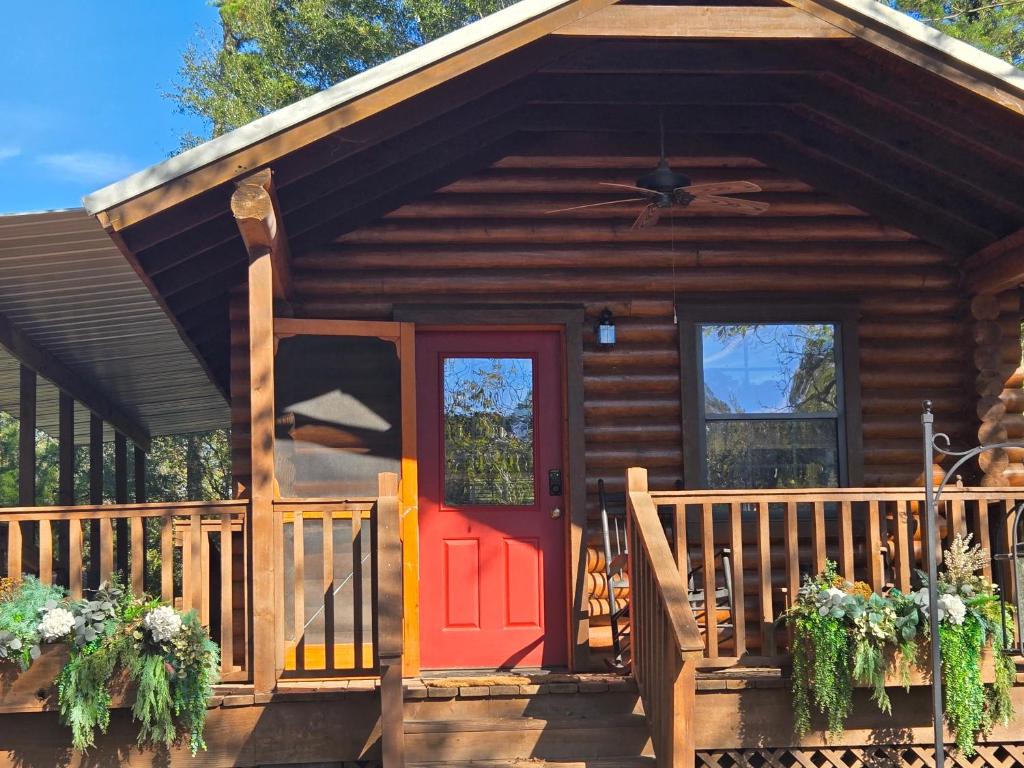 Lakefront Cabin Little Red Hen, Daingerfield (aktualisierte Preise für ...