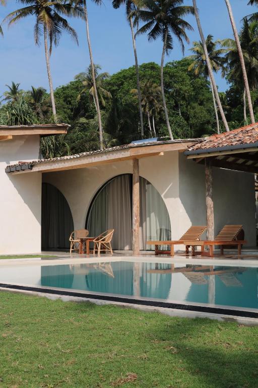 Swell Shacks, Matara (updated prices 2025)