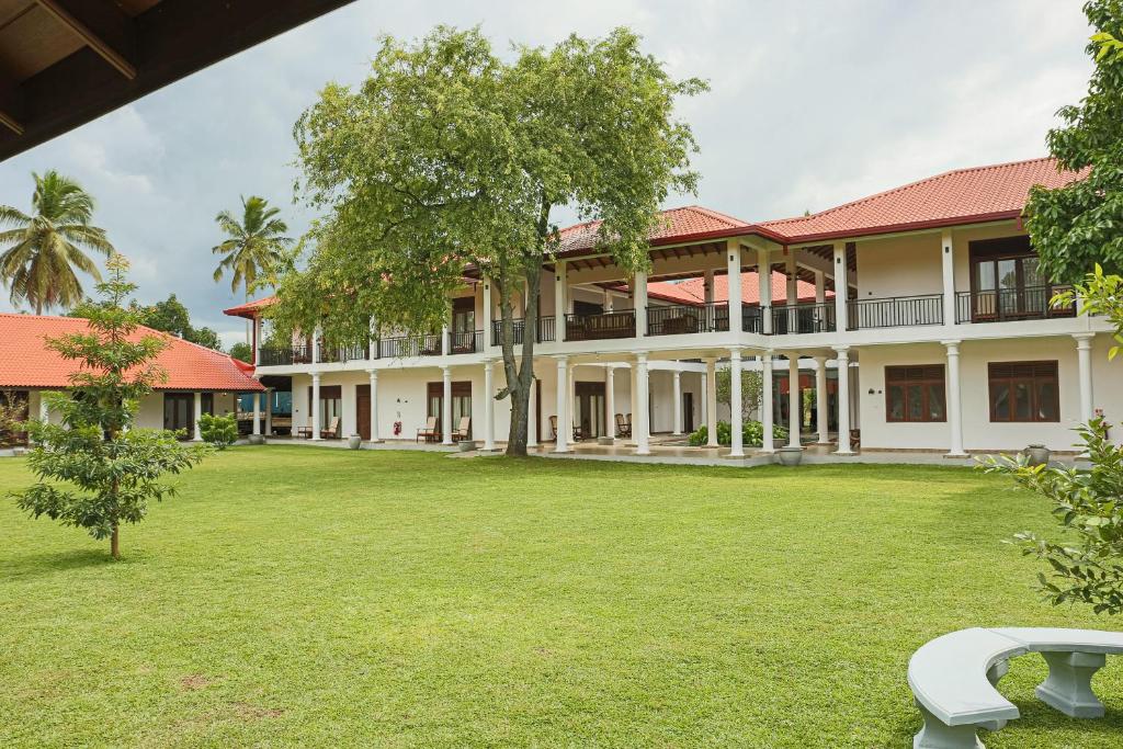 Yatra Senior Living Resort, Miriswatta (updated prices 2026)