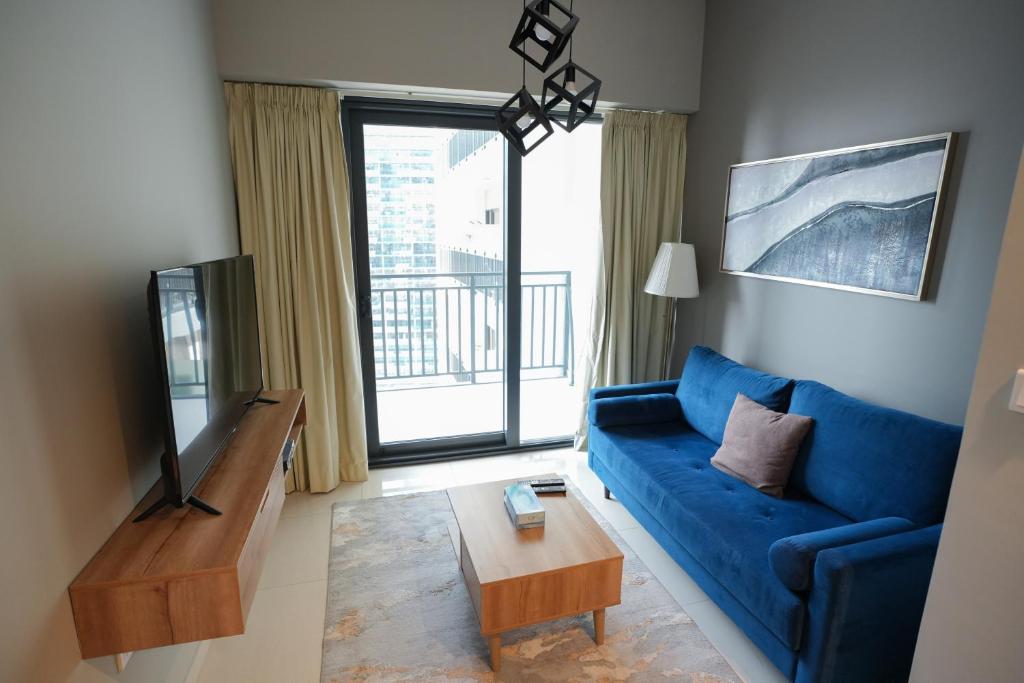 Luxurious Pool View 1BHK, Zada Tower, Dubai (updated prices 2026)