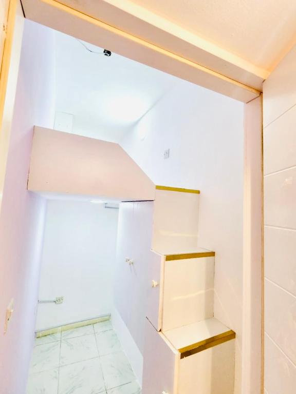 Loft type partition, single or double shared, Dubai (updated prices 2025)