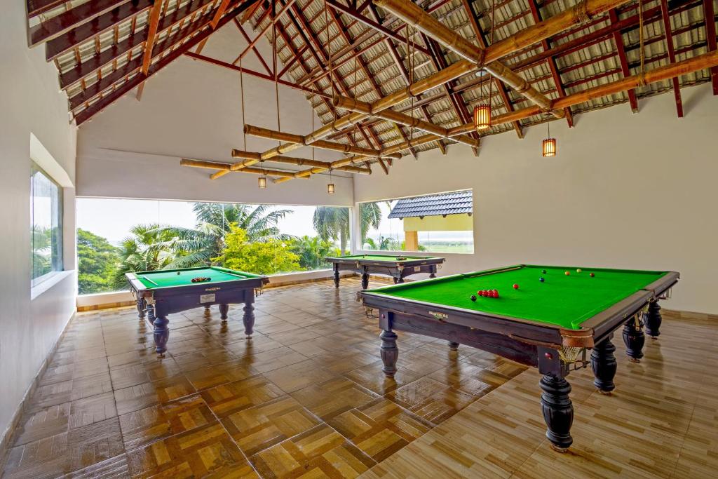 Sterling Palavelli Godavari, Rāzole (updated prices 2025)