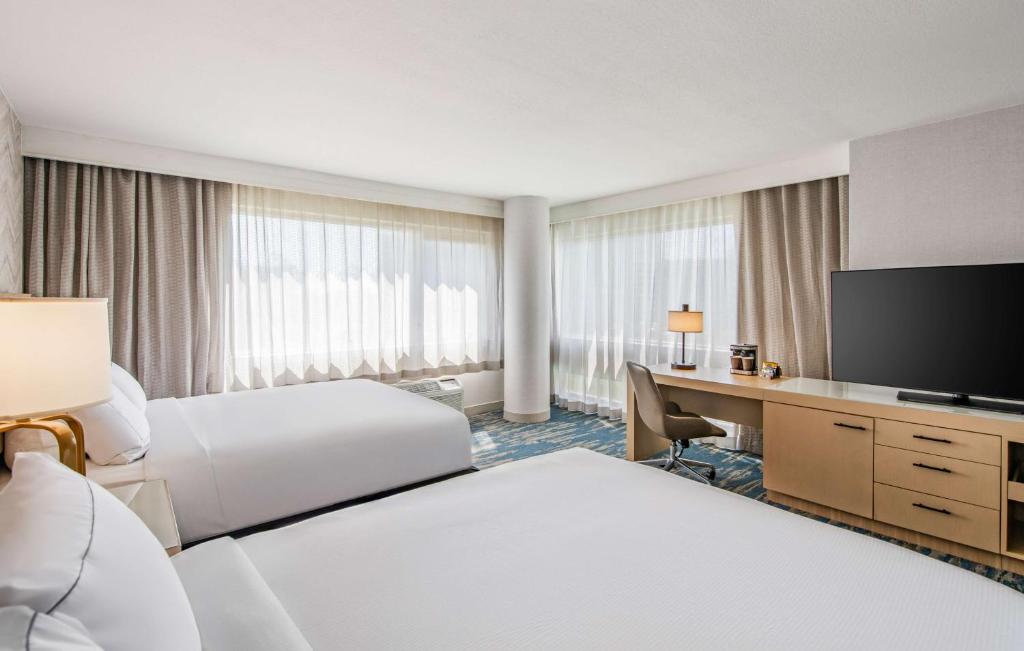 DoubleTree by Hilton LAX - El Segundo, El Segundo (updated prices 2025)