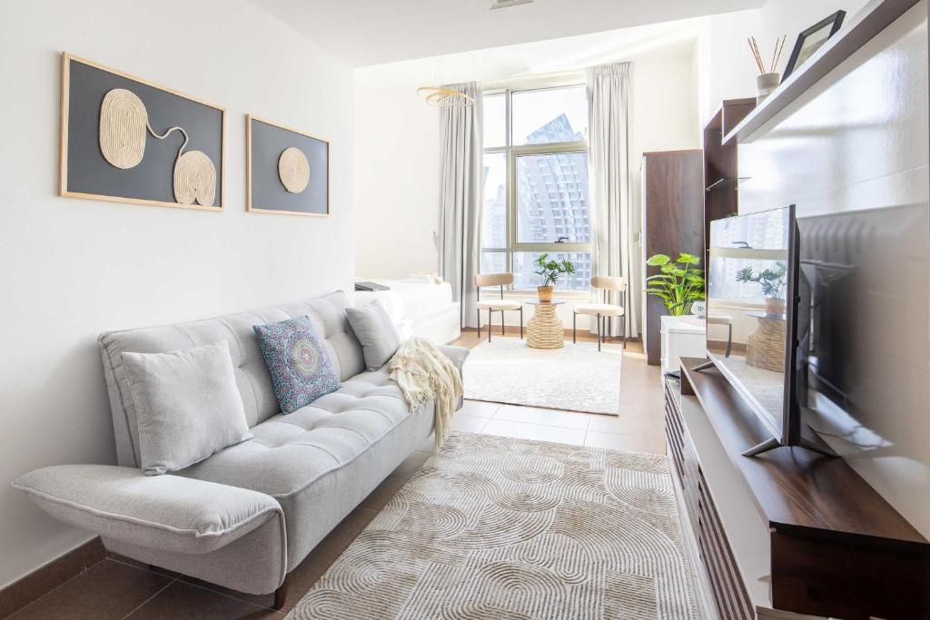 Frank Porter - Hamilton Residency, Dubai (updated prices 2026)