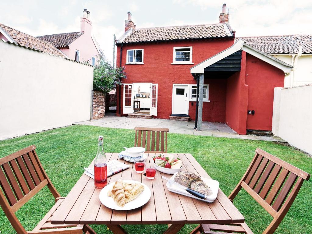 Hidden Cottage by The Suffolk Cottage Collection, Aldeburgh (updated ...