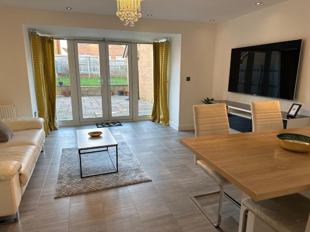 Liddle House Haven, Basingstoke (updated prices 2025)