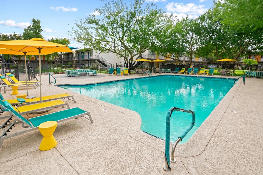 2B1B Stylish Haven - Pool and Parking, Tempe (updated prices 2025)