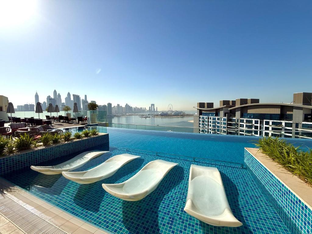 Studio Apartment in Seven Palm with Beach Access, Dubai (updated prices ...