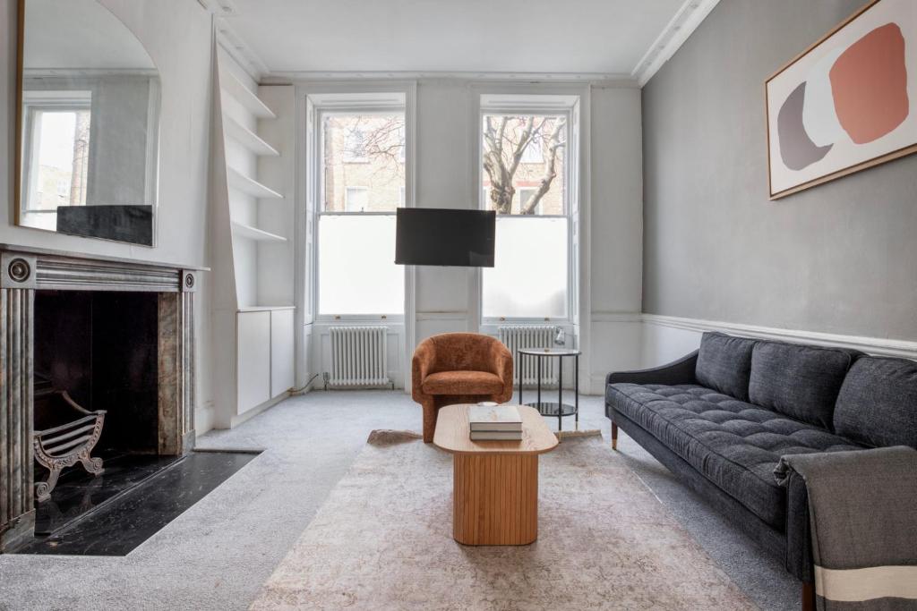 Blueground Kings Cross garden nr Brit Museum LON-506, London ...