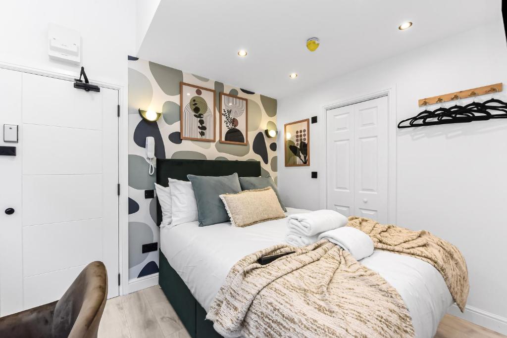 Experience London in a Unique & Vibrant Studio, London (updated prices ...