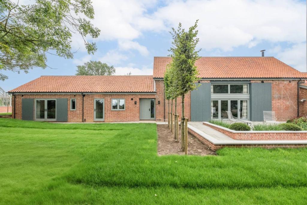 Laurel House Barn, Weybread, Weybread (updated prices 2026)