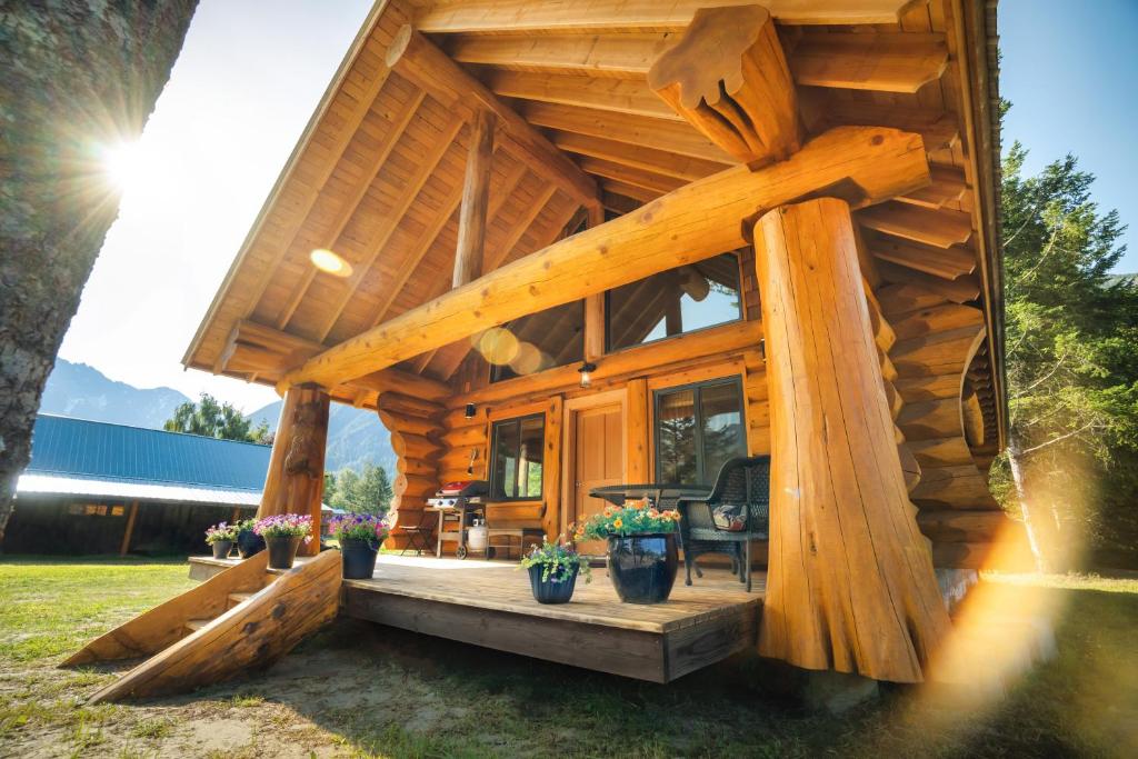 Bella Coola Grizzly Tours and Resort, Hagensborg (updated prices 2025)