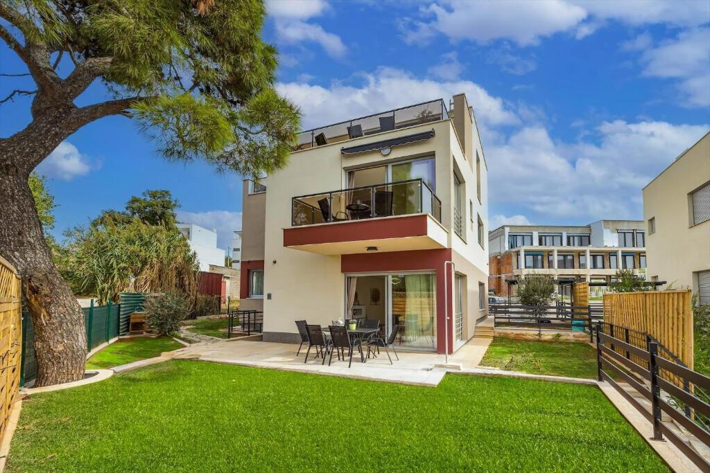Villa Palma Luxusvilla Am Meer Für 6 Personen, Pula (updated prices 2025)