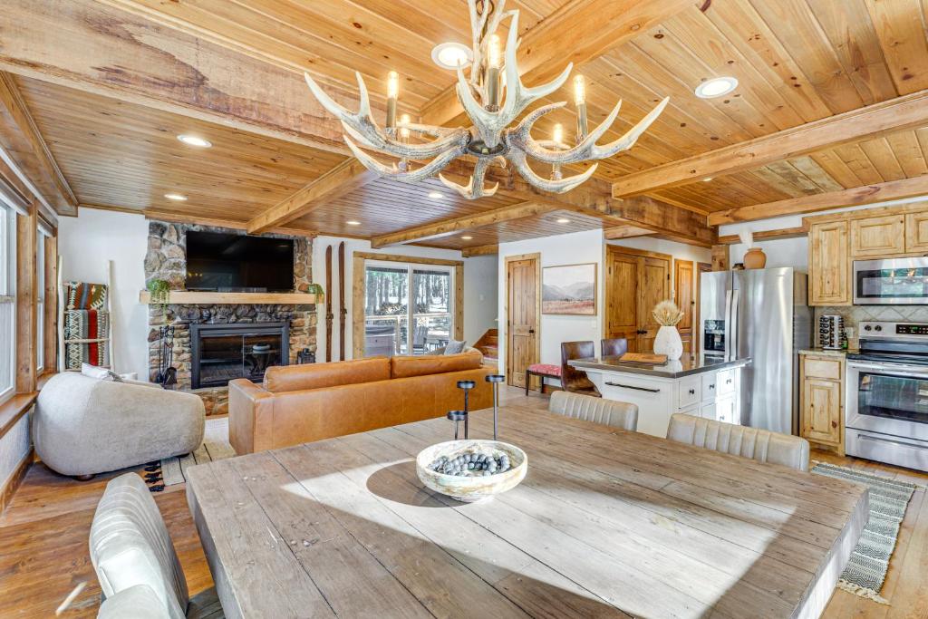 Hot Tub and Fireplace Cozy Angel Fire A-Frame Cabin, Angel Fire ...