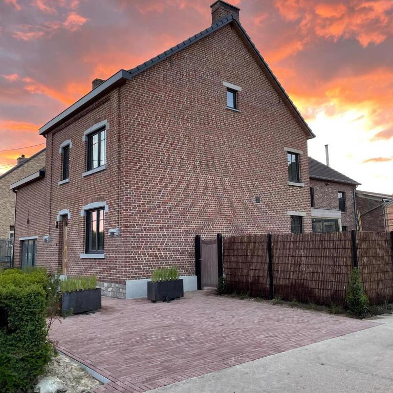 Villa Victoire, Heers (updated prices 2026)