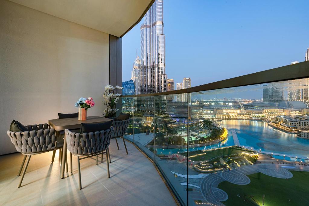 Iconic Views - Exclusive Burj Khalifa & Fountain Views from Every Angle ...