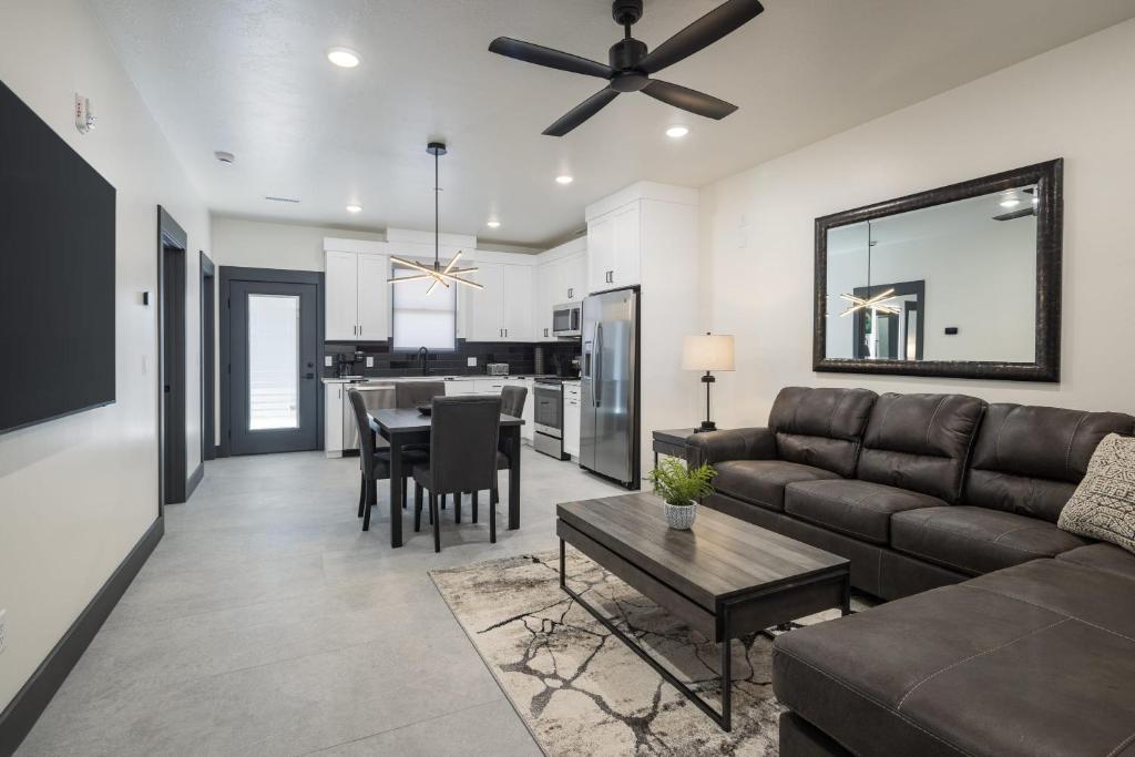 Vizcaya #10 - Moab's Newest Luxury Rental, Moab (updated prices 2025)