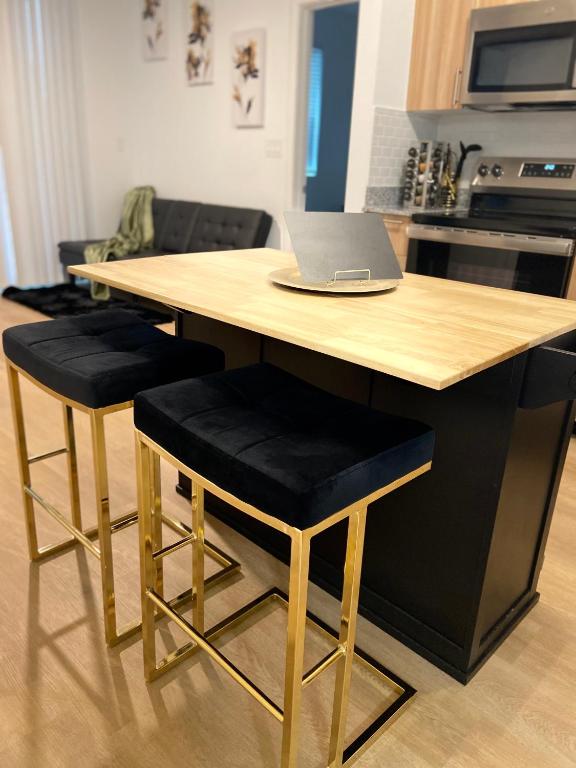 Anu Rentals, Houston (updated prices 2025)