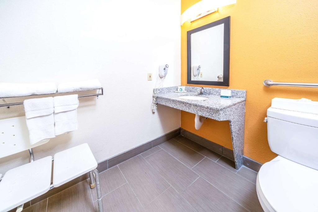 Quality Inn & Suites, Danville (updated prices 2025)