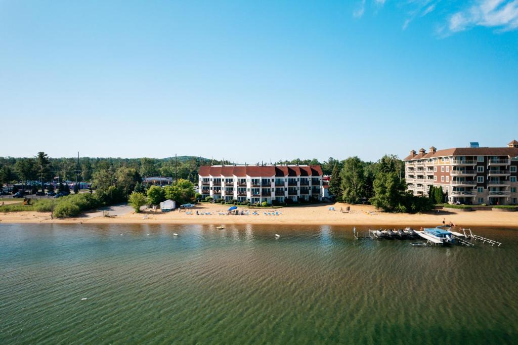 Vrbo Traverse City Waterfrontnull