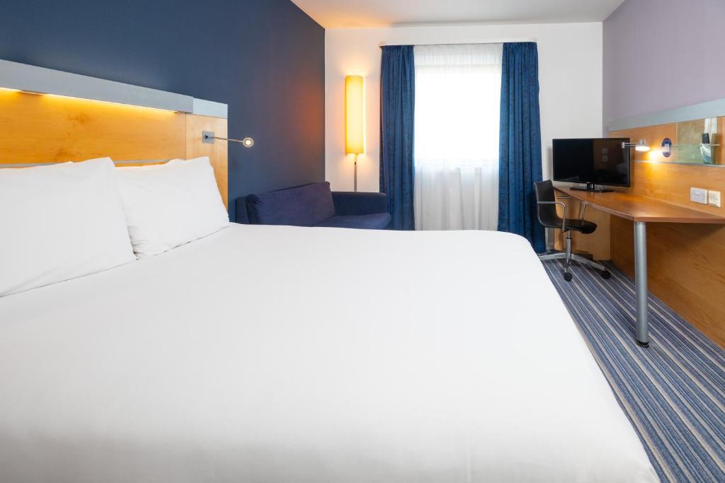 Holiday Inn Express Stevenage by IHG, Stevenage (updated prices 2025)