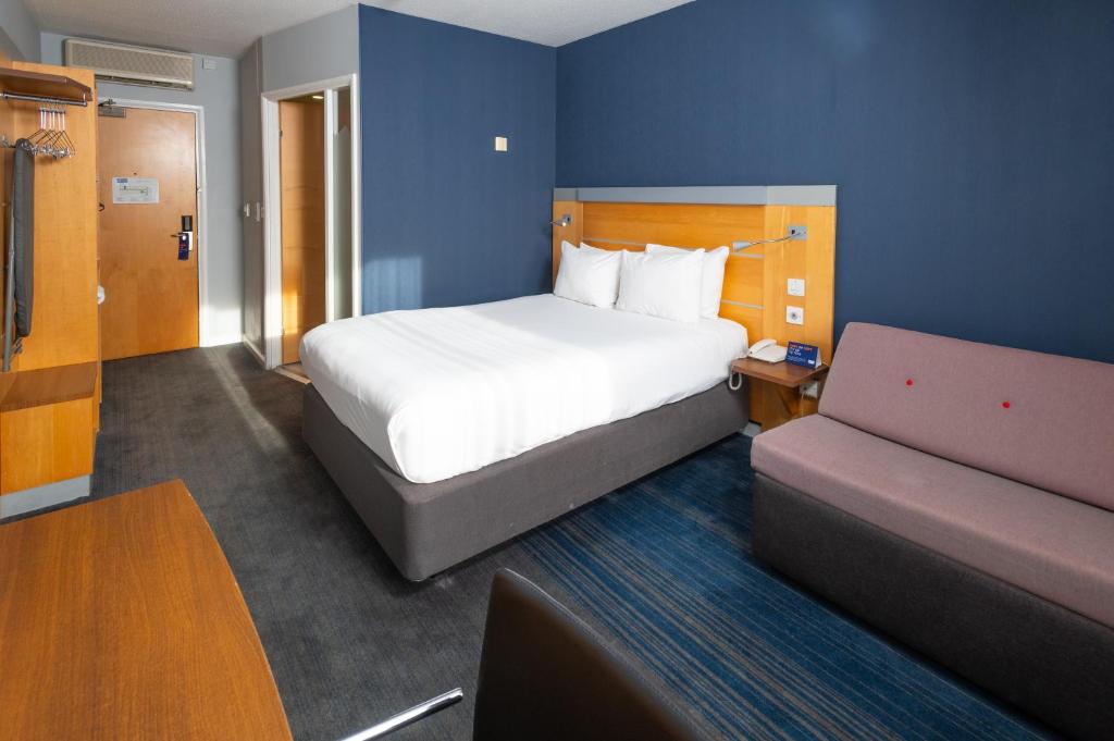Holiday Inn Express Stevenage by IHG, Stevenage (updated prices 2025)