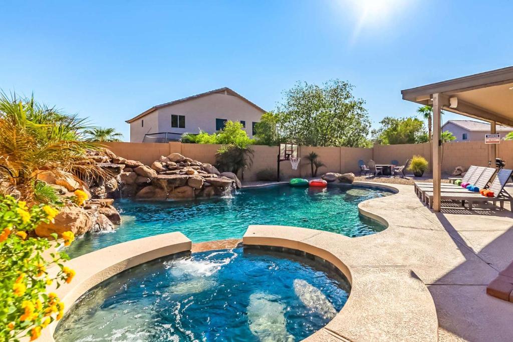 Cozy 1BR Guest Suite with Pool Near Westgate, Avondale (updated prices ...