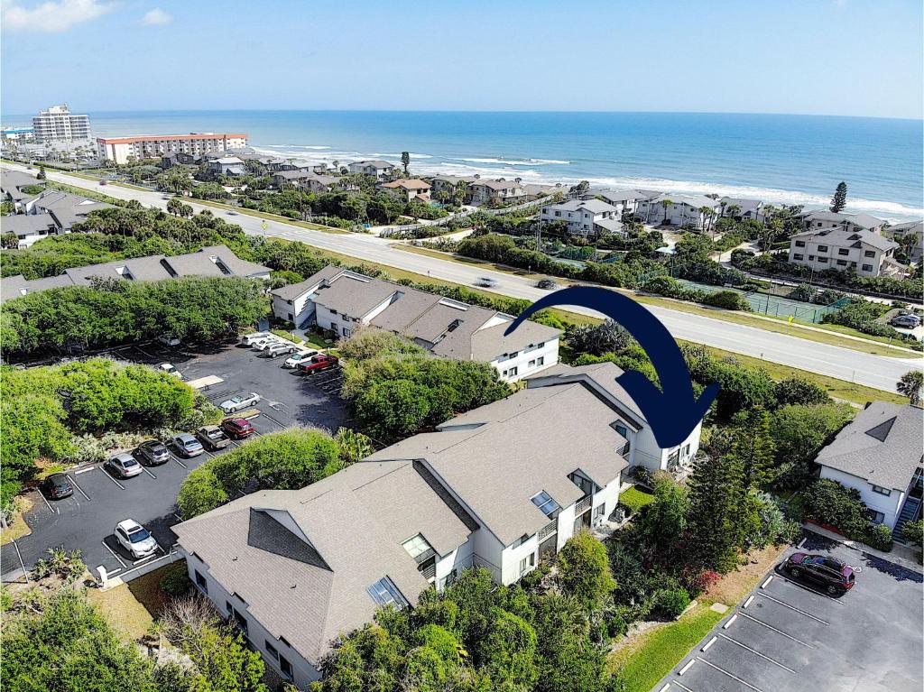 Tropical Oasis Steps from Car-Free Beach! Sea Woods Condo 114, New ...