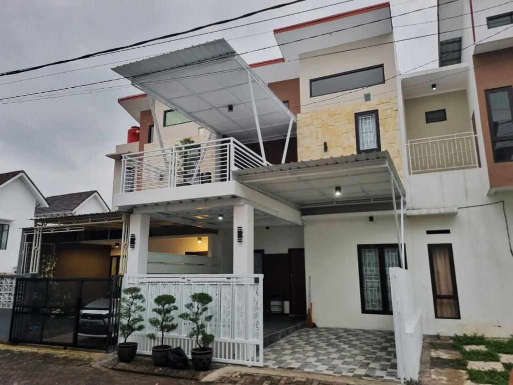 MP Villa Palmiers B3 Malang, Blimbing (precios actualizados 2025)
