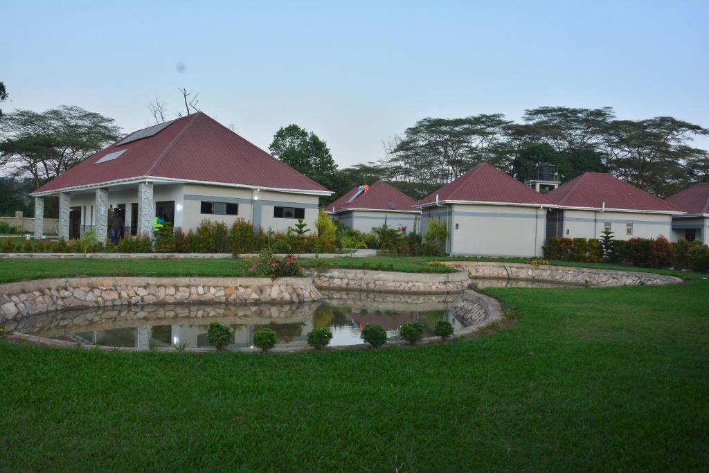 Top Cottages Gardens and Restaurant Kapeeka, Nakaseke (updated prices 2026)
