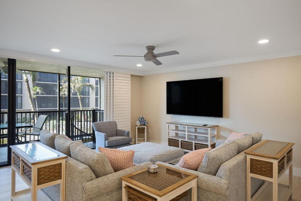 Sundial N203 - Stunning Residence with Den and Private Cabana at ...