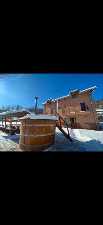 Cabana Marama, Bratca (updated prices 2025)