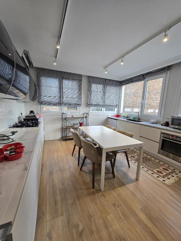 Shtepia e Daves 3Bdr, Tirana (updated prices 2025)