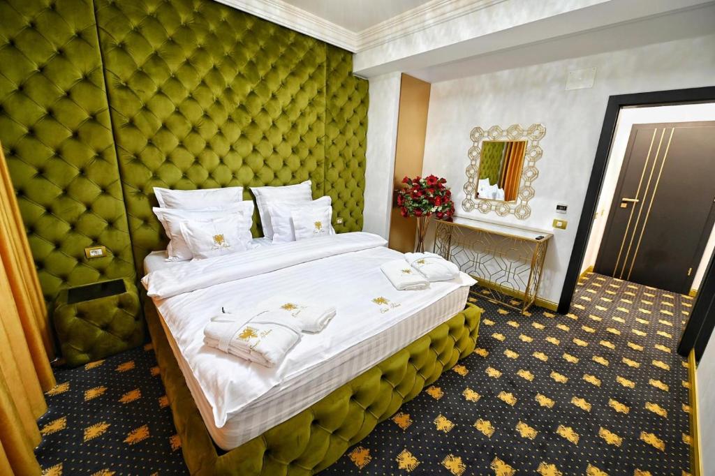 Emir Palace, Popeşti-Leordeni (updated prices 2025)