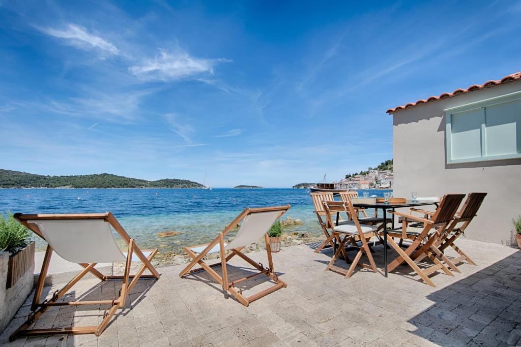 Beachfront House Kut, Vis (updated prices 2026)