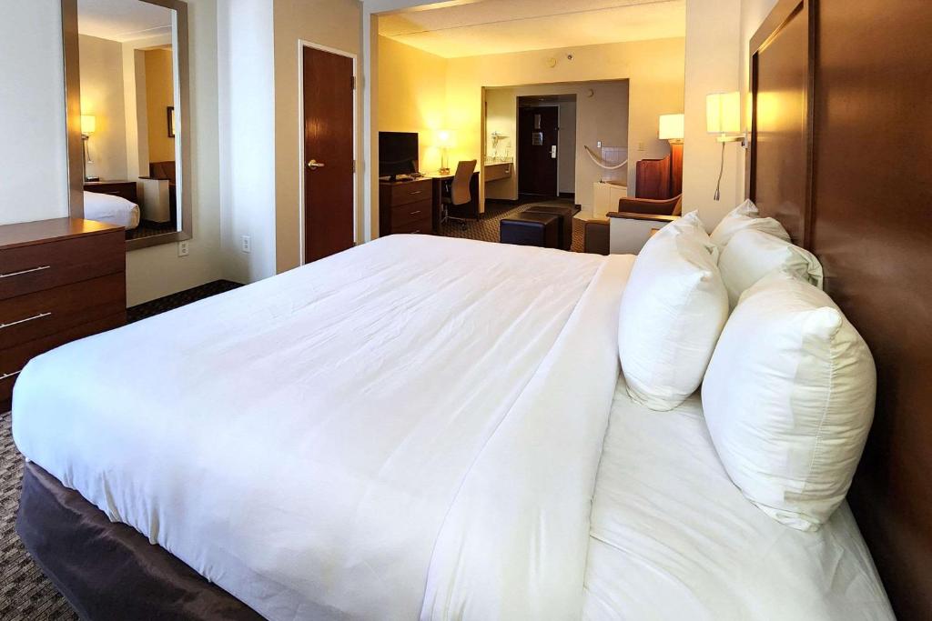 Comfort Inn & Suites Mount Pocono, Mount Pocono (updated prices 2025)