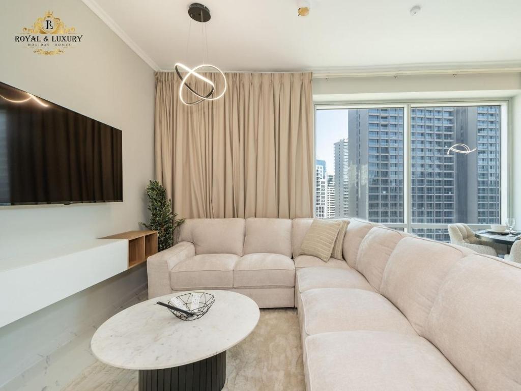 Burj Views 1BR Close To Dubai Mall All Bills Inclusive, Дубай ...