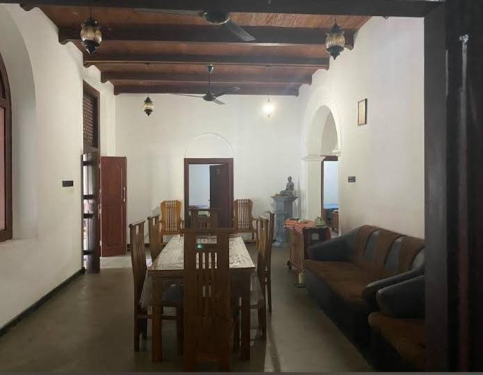 Paththuwa Walawwa - පත්තුව වලව්ව, Hiniduma (updated prices 2025)