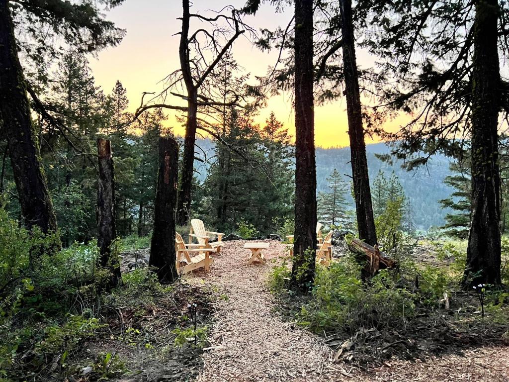 Butterfly Cottage - Glamping, Oliver (updated prices 2026)