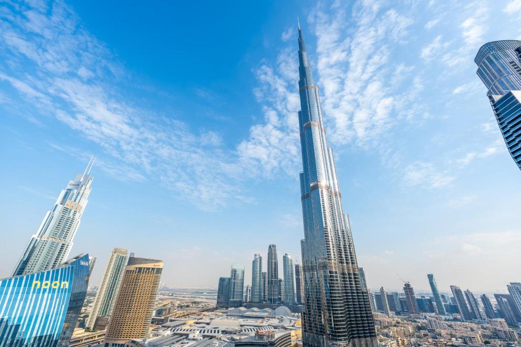 3 bed with full Burj khalifa view in Burj vista by, Dubai (updated ... 3 bed with full Burj khalifa view in Burj vista by, Dubai (updated ...