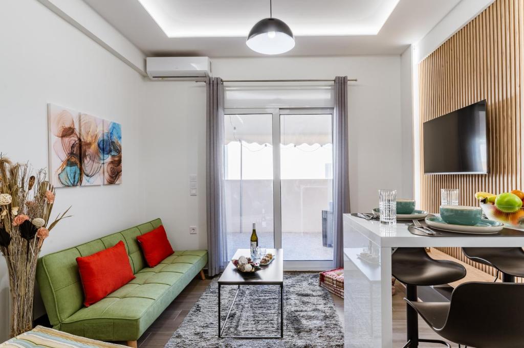 Bright Apartment in Athens City Center 2 Bedrooms with Terrace, Athens ...