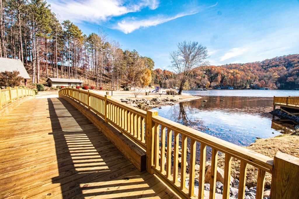Mountain Loft Resort - Lake Lure, NC, Lake Lure (updated prices 2026)