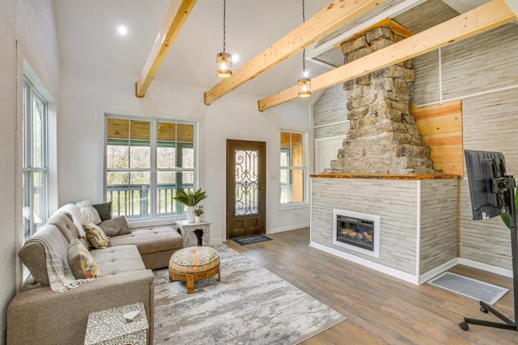 Walk to Cordell Hull Lake Chestnut Mound Cottage, Elmwood (updated ...